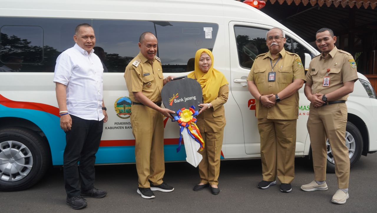 Bank Jateng Serahkan 1 Unit Ambulance Kepada RSUD Banyumas ...