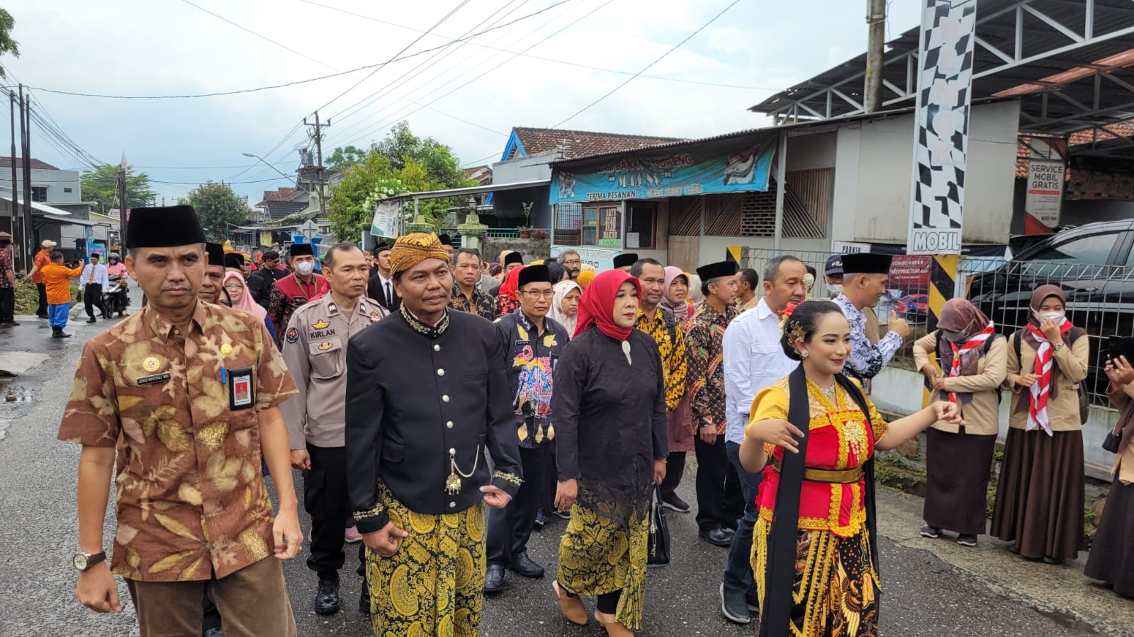 Husein Resmikan Graha Dwijo Panumbang Korwilcam Dindik Sumbang ...